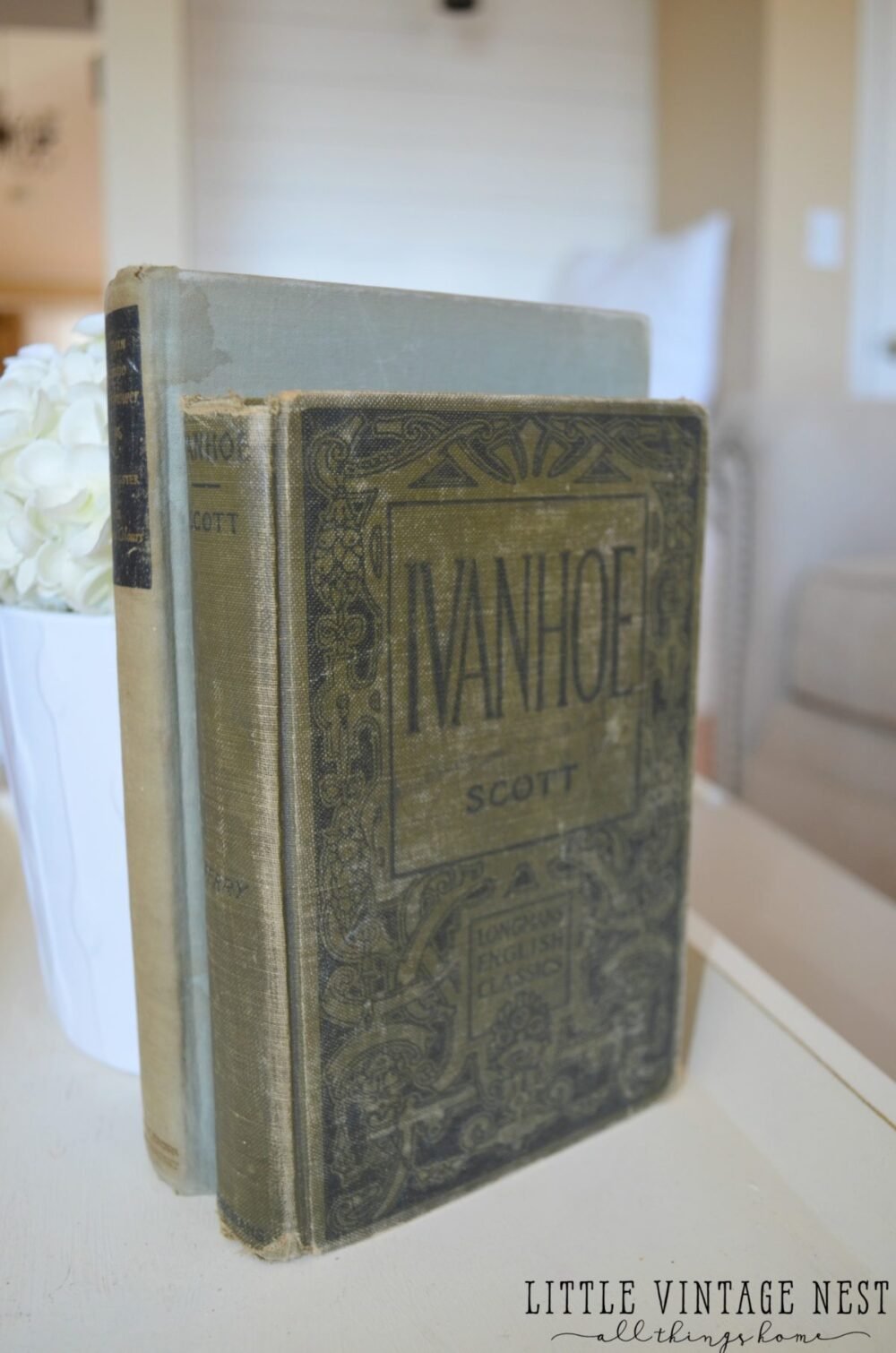 5 Ways to Decorate with Old Books - Sarah Joy