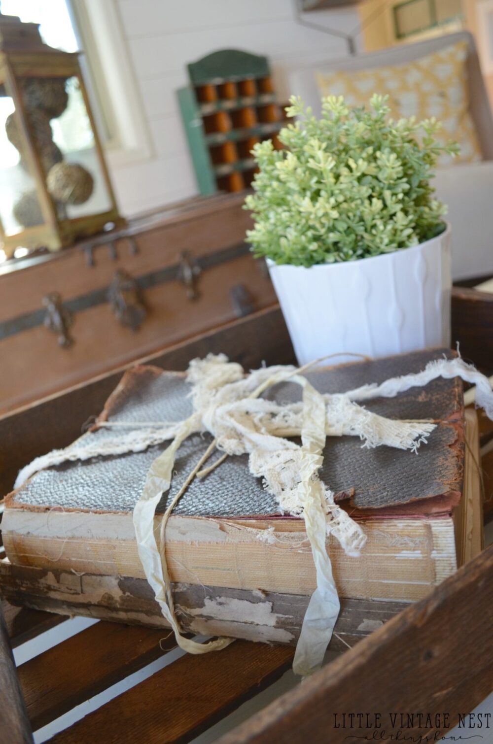5 Ways to Decorate with Old Books - Sarah Joy