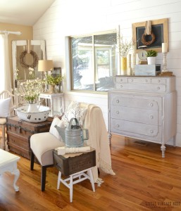 How to Decorate with Vintage Decor - Sarah Joy