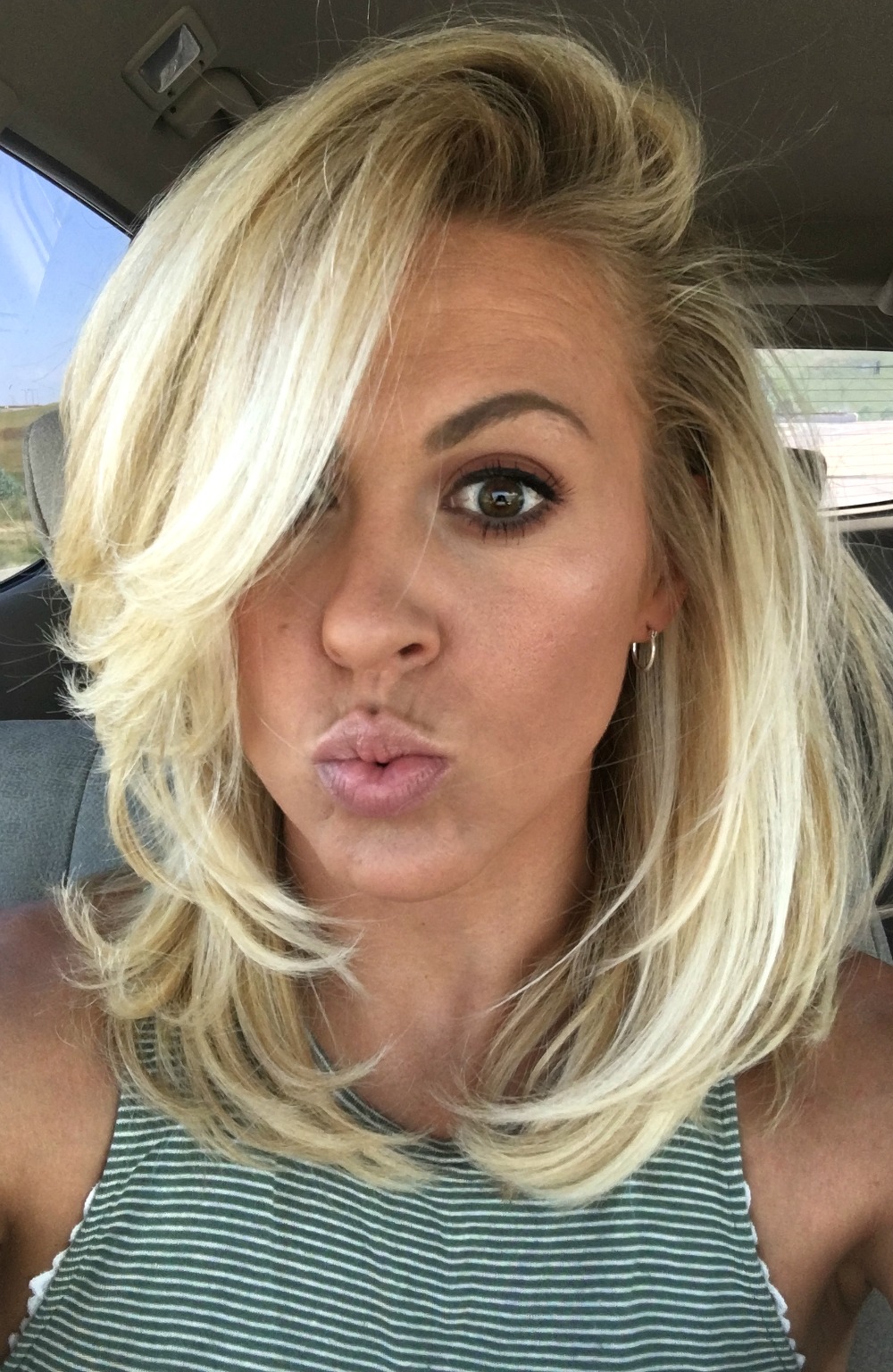 What's in My Makeup Bag: Favorite Products - Sarah Joy