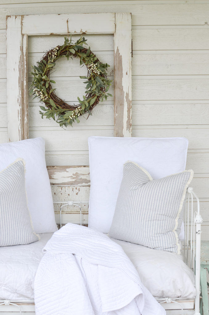 Must-Haves Items for Easy Outdoor Entertaining - Sarah Joy