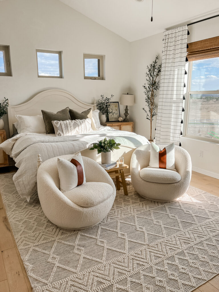 Cozy Swivel Chair
